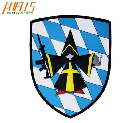 China PMS Flexible Rubber PVC Patch Synthetic Enamel  Pantone Label for sale
