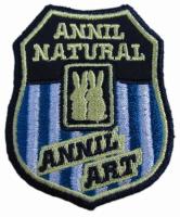 China Custom Embroidered Iron On Patches Twill Fabric Merrow Border 9 Colors 50pcs for sale