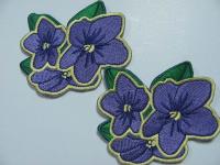 China Custom Embroidered Flower Patch 12C Washable Iron On Sew On for Clothing Jeans for sale