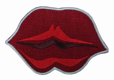 China Heat Cut Border Custom Embroidered Patch Iron On Backing Bulk Packing for sale