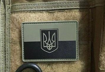 China Custom 3D PVC Tactical Patch Ukrainian Army Flag Trident Embossed Rubber 50pcs for sale