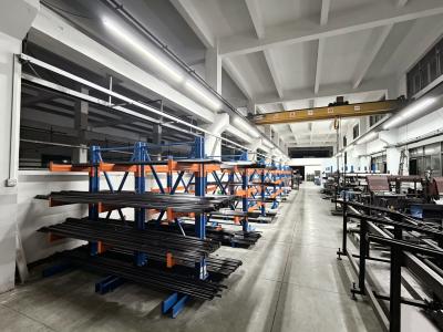 China ISO Certified Cantilever Steel Rack Standard Industrial Shelving For Global Warehouse Projects for sale