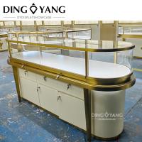 China Super White Tempered Glass Jewellery Shop Showcase With Low Power Consumption Lights for sale