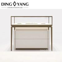 China Beauty Design Style Durable Jewellers Counter With Low Power Consumption Lights Systems , No Installation for sale