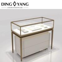 China Beauty Design Style Durable Jewellers Counter With Low Power Consumption Lights Systems , No Installation for sale