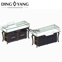 China Custom Jewelry Displays Showcase Boutique European Style Beautiful Appearance for sale