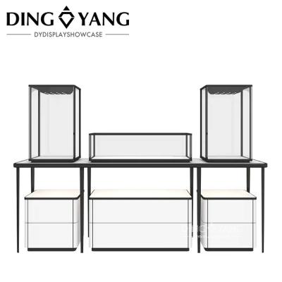 China 12V Glass High End Luxury Jewelry Showcases With Low Power Consumption Lights for sale