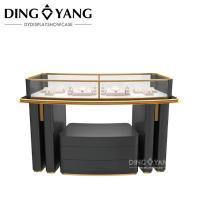 China Jewelry Showcase Displays Modern Curve Jewelry Showcase Fixtures With Low Power Consumption Lights for sale