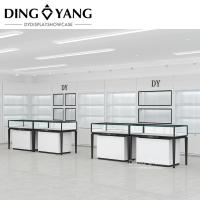 China Custom Modern Fashion Style Black White Jewelry Counter Displays No Installation for sale
