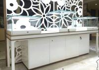 China Beautiful Round Lockable Jewelry Display Cases With 0.9 CBM / Pcs Volume for sale