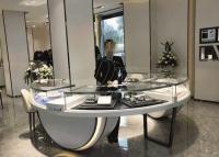 China Non - Toxic Material Showroom Display Cases / Store Display Fixtures Modern Style for sale