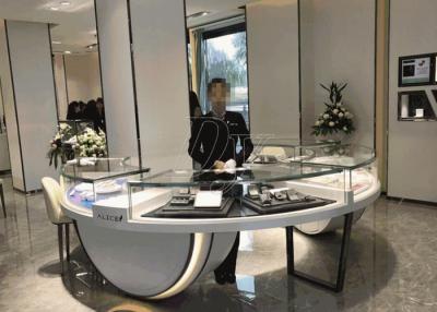China Non - Toxic Material Showroom Display Cases / Store Display Fixtures Modern Style for sale