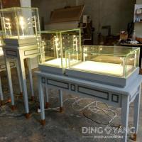 China Durable Sophisticated Lighting Custom Jewelry Showcases Light Colors Can Be Choosed for sale