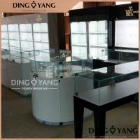 China 1550X550X1050MM Wooden Round Jewelry Showcases for sale
