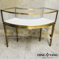 China Curve 1350X550X960MM Jewellery Shop Display Cabinets for sale