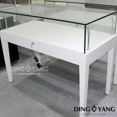 China Glossy White OEM Lockable Jewellery Shop Display Counters for sale