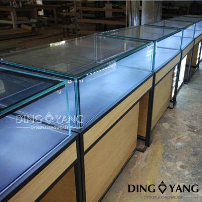 China Fully Customized 1200x550x950mm Jewellery Shop Display Counters for sale