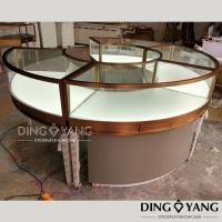 China Locking Cambered Jewellery Showroom Furniture for sale