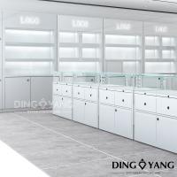 China Jewelry Store Lockable Jewellery Display Cabinets for sale