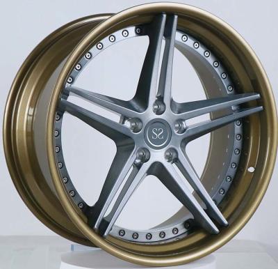 China Custom 2-Piece Forged Wheels 17-26 Inch Universal Fit Chrome Polish for sale