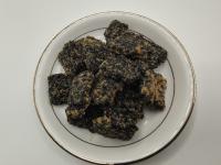 China Black Rice Crust Snacks Retailer Packing Private Logo By Sea Delivery for sale