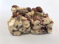 China Healthy Nutrious Crunch Pomegranate Clusters No Frying Mixing With Syrup for sale