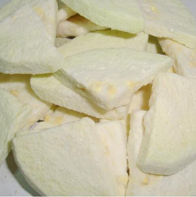 China Vitamins Contained Guava Dried Fruit Chips Sour / Sweet Flavor One Year Shelf Life for sale