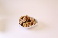 China Crispy Roasted Nuts Nut Cluster Snacks Sugar Sweet Candy Snacks With Halal Certifiactes for sale