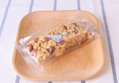 China Full Nutrition Bar Low Fat Protein Energy Bars Good For Spleen / Stomach for sale