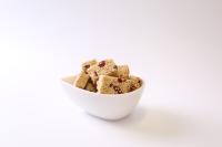 China Roasted Cranberry Sesame Crunchy Sweet Candy Cluster Snack No Food Color for sale