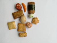 China Crispy Baked Rice Cracker Mix With Coated Peanuts Green Peas for sale