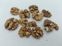 China Wholesome Roasted Walnut Kernels Made With Natural Ingredients for sale