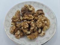China Wholesome Roasted Walnut Kernels Made With Natural Ingredients for sale