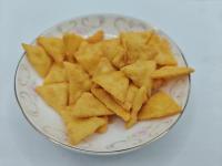 China Healthy Natural Flour Crunchy Triangle Bites for sale