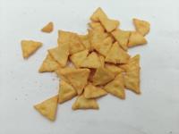 China Healthy Natural Flour Crunchy Triangle Bites for sale