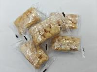 China Delicious Mixed Fruit Flavor Sachima Snacks for sale