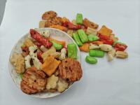 China Original Customized Flavors Mixed Rice Crackers Variety Pack Bulk Packaging With Oil Ingredients for sale