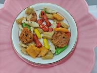 China Original Customized Flavors Mixed Rice Crackers Variety Pack Bulk Packaging With Oil Ingredients for sale