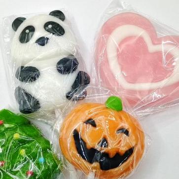 China Fun Shaped Lollipops For Kids Individually Wrapped Party Snack Favors for sale