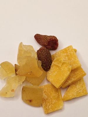 China Dried Strawberry Mango Honey Pomelo Trio Mix Sweet Chewy Preserved Fruit Snack for sale