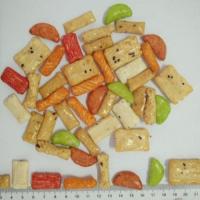 China Healthy Crispy Rice Cracker Trail Mix with Peanuts Good Taste Fried Crispy Snacks  Popular for sale