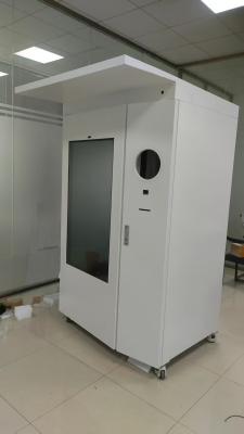 China Outdoor Reverse Vending Machine RVM 49inch Touch Screen 600 PET Metal Can Recycling for sale