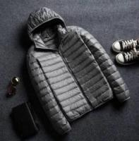 China Outdoor Light Hooded Winter Jacket Warm Duck Nylon Bubble Puffer Men Jackets for sale