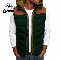 China Customized Sleeveless Zip Up Winter Polyester Utility Cotton Men's Quilted Hooded Bomber Vest with Hoody for sale