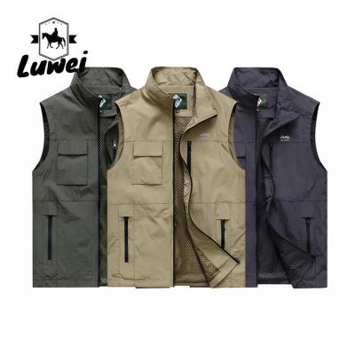China Spring And Autumn Loose Large Size Waistcoat Utility Casual Sports Men's Vest Classic Sleeveless Mens Vest for sale