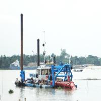 China 18inch Main Power 895kw Speed 1800r/Min Suction Pump Dredger for Port Maintenance for sale