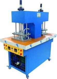 China Digital Automatic Clothing Embossing Machine KY-0202 | 5-Ton Hydraulic Pressure | 30cm x 40cm Mold Size | 0-300°C Temperature Range for sale