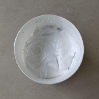 China SC-1100 White Garment Embossing Fabric Stamp Ink - 1.5KG/5KG/20KG Bucket for Clothing Label Making for sale