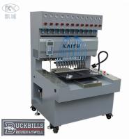 China PVC Silicone Keychain Making Machine 585mm Table 220V Automatic Rubber Patch Dispensing System for sale