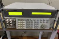 China Fluke 5520A Multi Product Calibrator with 600 MHz Amplitude Signals RS-232 Interface and Pre-Owned Condition for sale